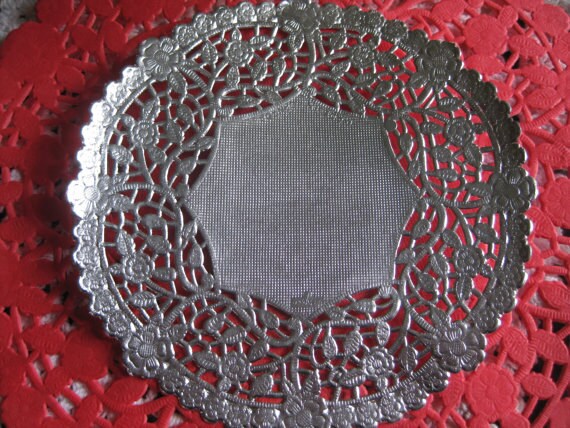 25 Pcs 8" Inch Round Silver Foil PAPER LACE Doilies Craft Cards FLORAL ...
