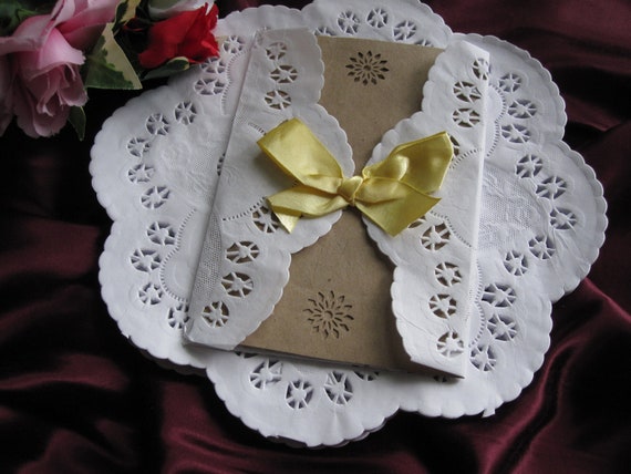 50 Pcs 10 Inch WHITE Paper Flower Shape LACE DOILY | Etsy