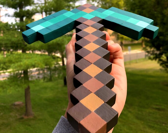 Minecraft Diamond Pickaxe Wall Decor - Etsy