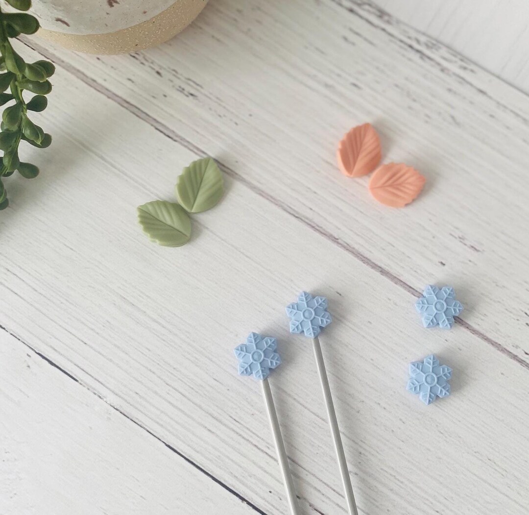 Needle Toppers - Snowflake - Set of 2 Knitting Needle Toppers - Etsy