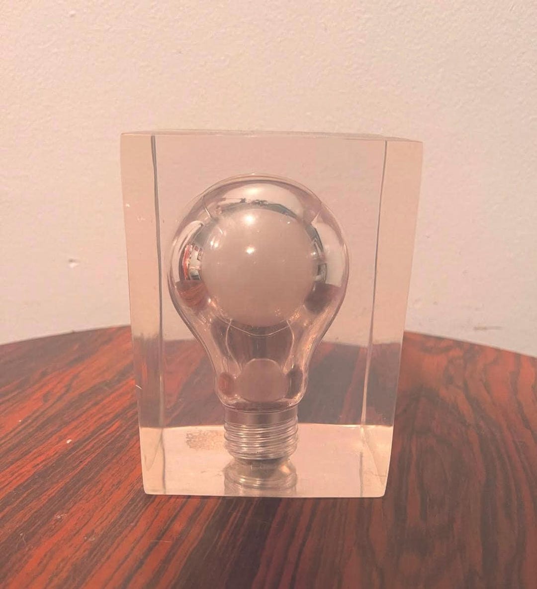 Pierre Giraudon, Pop Art Light Bulb Sculpture in Lucite Mid-century ...