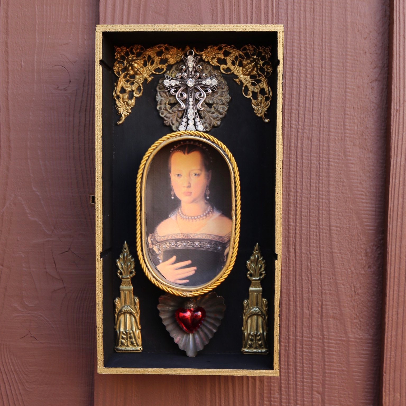 The Queen Found Object Assemblage Art Shadowbox - Etsy