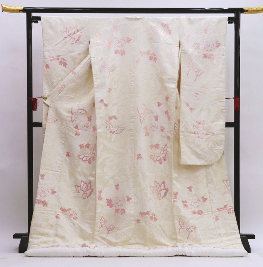 Uchikake Kimono, White Wedding Kimono, Japanese Kimono Robe, Japanese ...