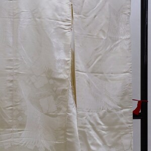 Uchikake Kimono, White Wedding Kimono, Japanese Kimono Robe, Japanese ...