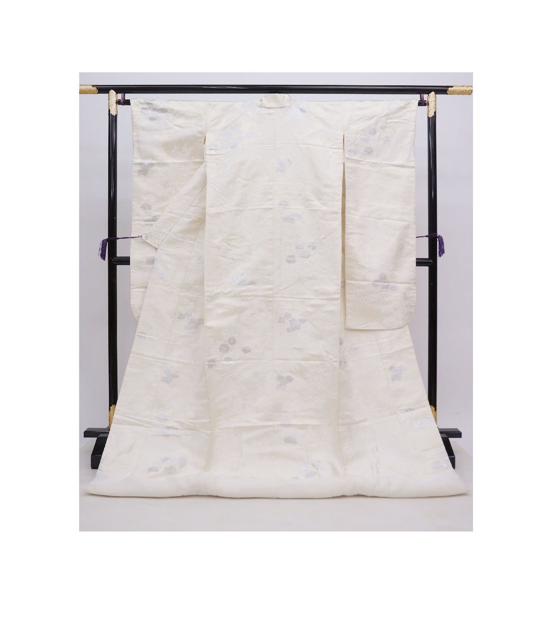 Uchikake Kimono, White Wedding Kimono, Japanese Kimono Robe, Japanese ...