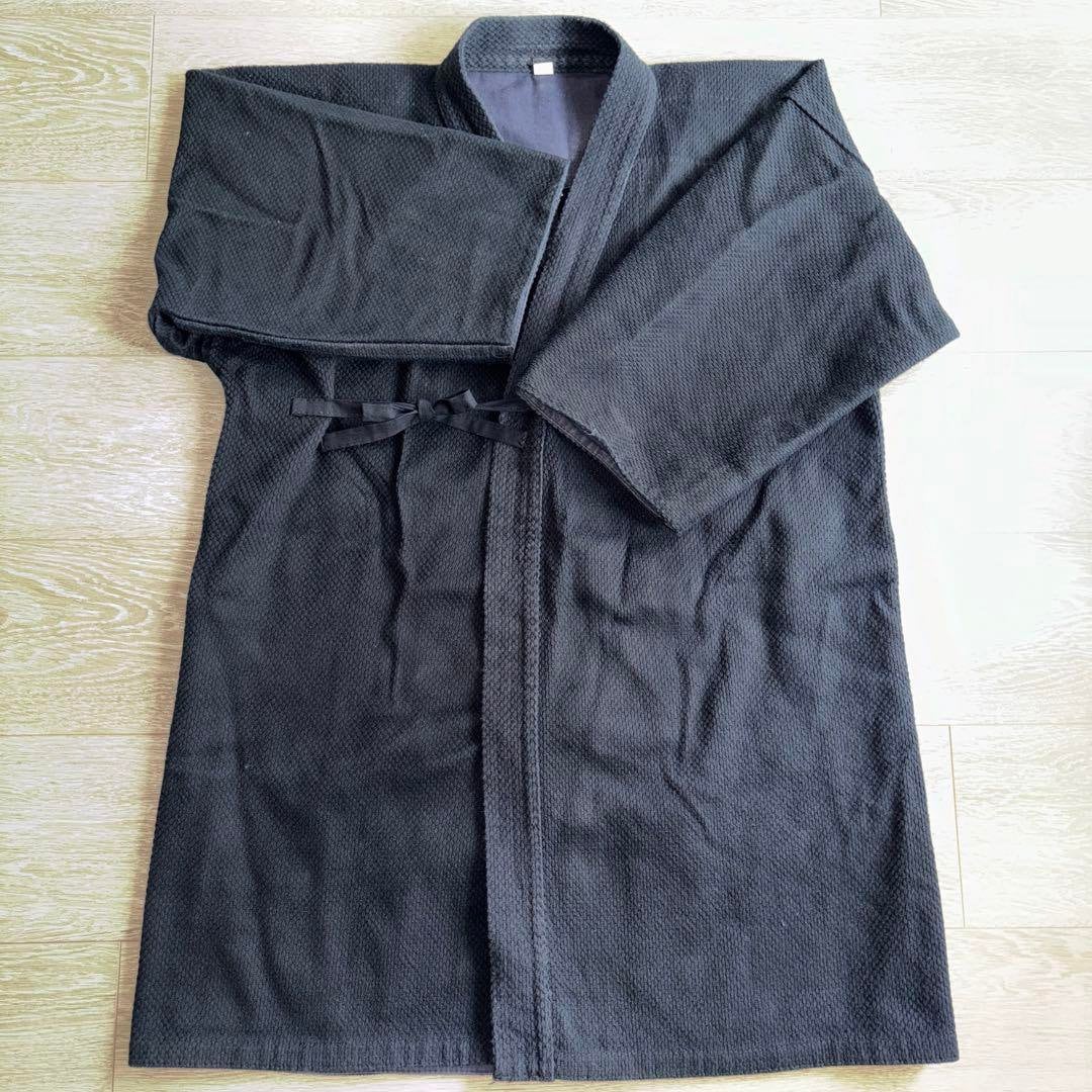 Iaido, Kendo Jacket, Kendo Uniform, Japanese Martial Arts, Japanese ...