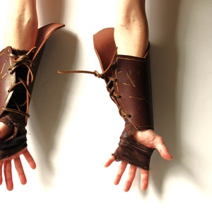 Heavy Leather Armor Vambraces With Linen Hand Wraps, Elven Leaf Wet ...