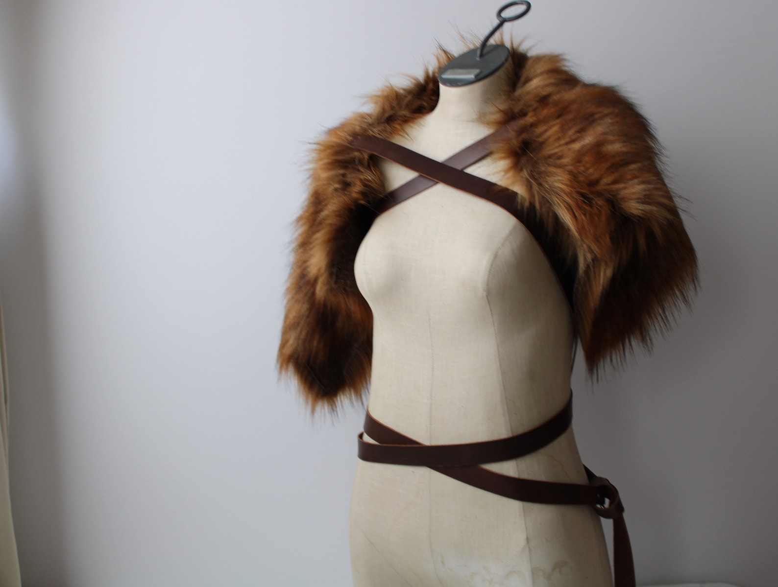 Chestnut Faux Wolf Fur Pelt, Leather Barbarian Shoulder Cowl - Etsy