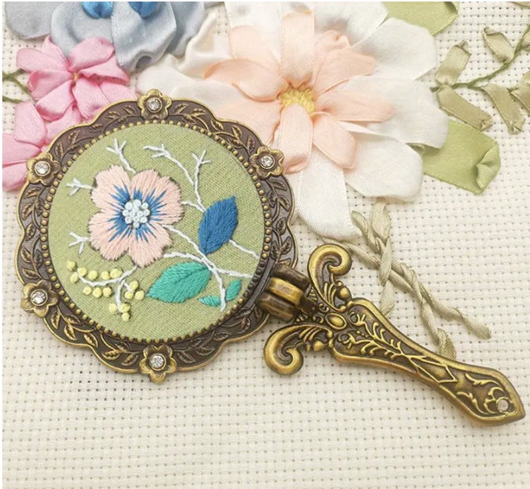 DIY Handheld Mirror Embroidery Kit, Needlepoint Sets, Mirrors ...