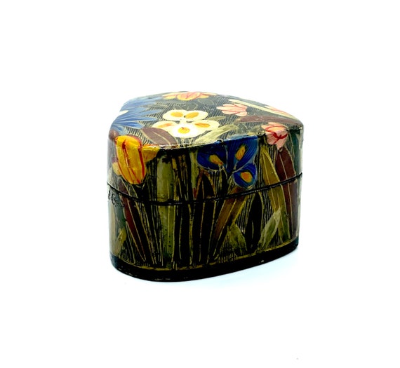 Vintage Kashmir Papier Mache trinket box, handmade he… - Gem