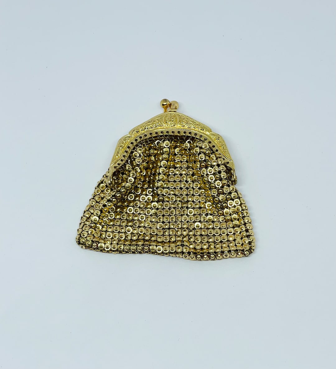 Antique Chainmail Purse, Gold Tone Mesh Coin Purse 1920s Vintage Small ...