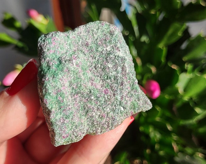 Rough Ruby Zoisite UV Reactive, Raw Stones, Green and Pink Stones ...