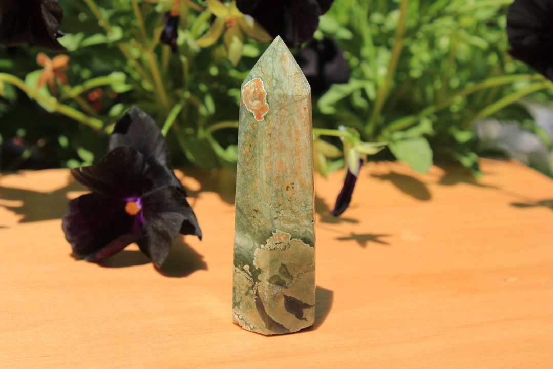 Rhyolite the self Stone Point Rhyolite Jasper Tower , Gemstone Crystal ...