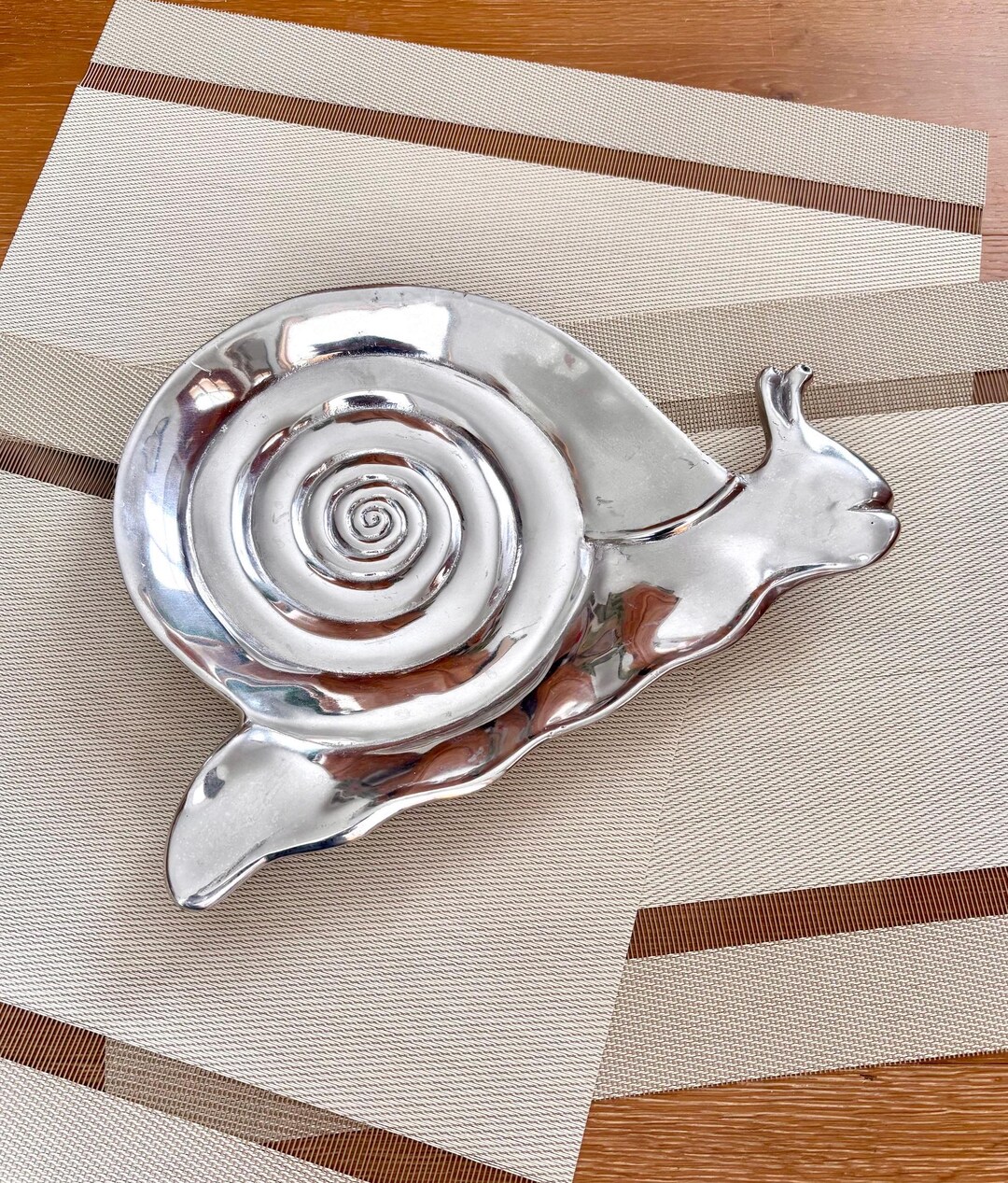 Mariposa Recycled Aluminum 12" Snail Platter - Large Organic Serving ...