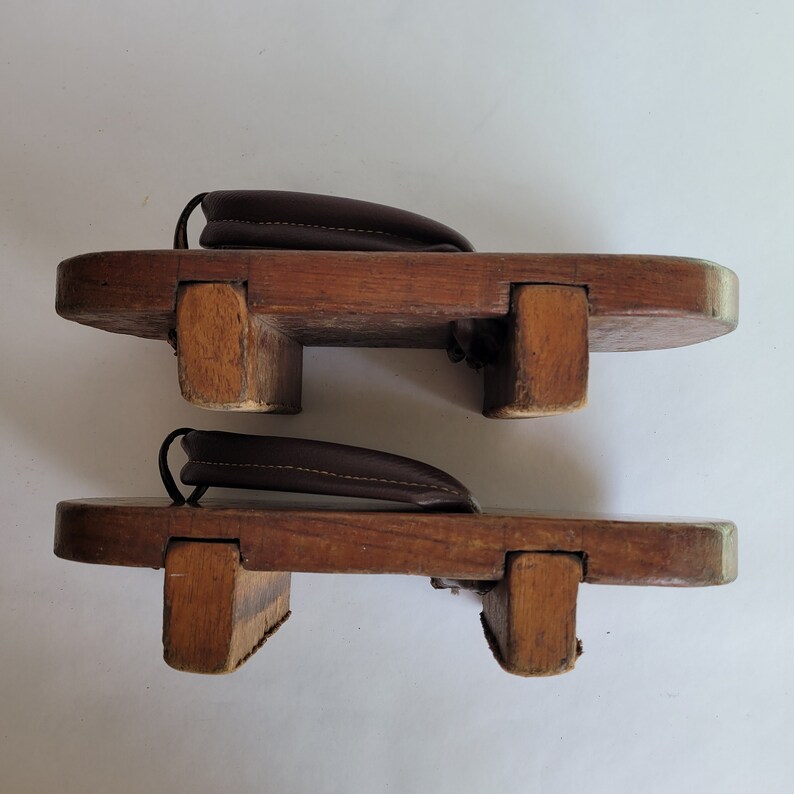 Wood Flip Flops Hawaiian Decor Tropical House Tiki Style Geisha Girl ...