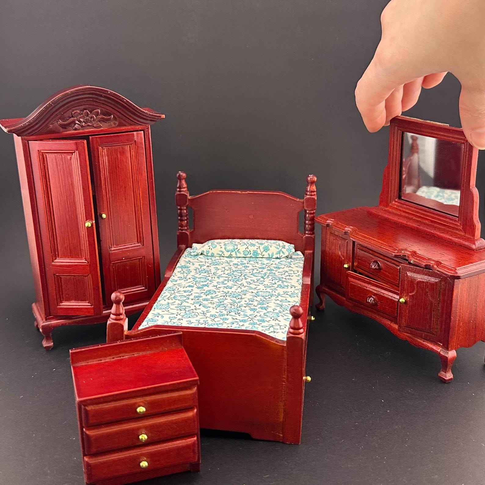 Victorian Miniature Bedroom Suite Economy 4pcs Bed Dresser Bedstand ...