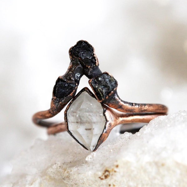 Raw Stone Engagement Ring - Etsy Canada