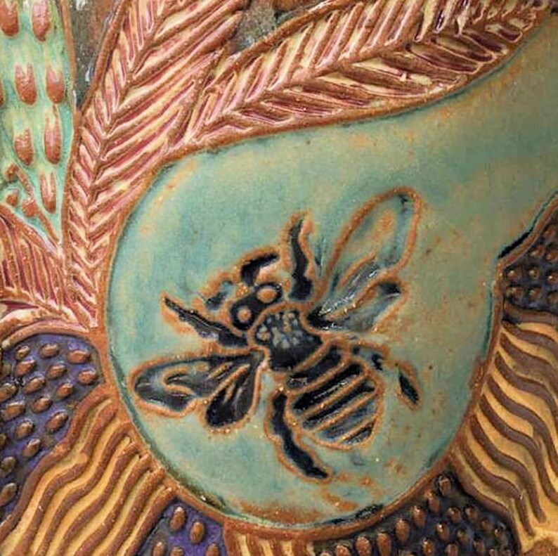 Honey Bee Pottery Vessel with Agate Lid. | Etsy