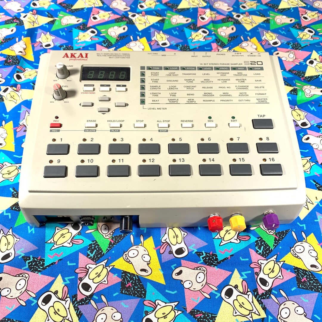Modded AKAI S20 LOFI Vintage Sampler // 12BIT Converters Clock (pitch ...
