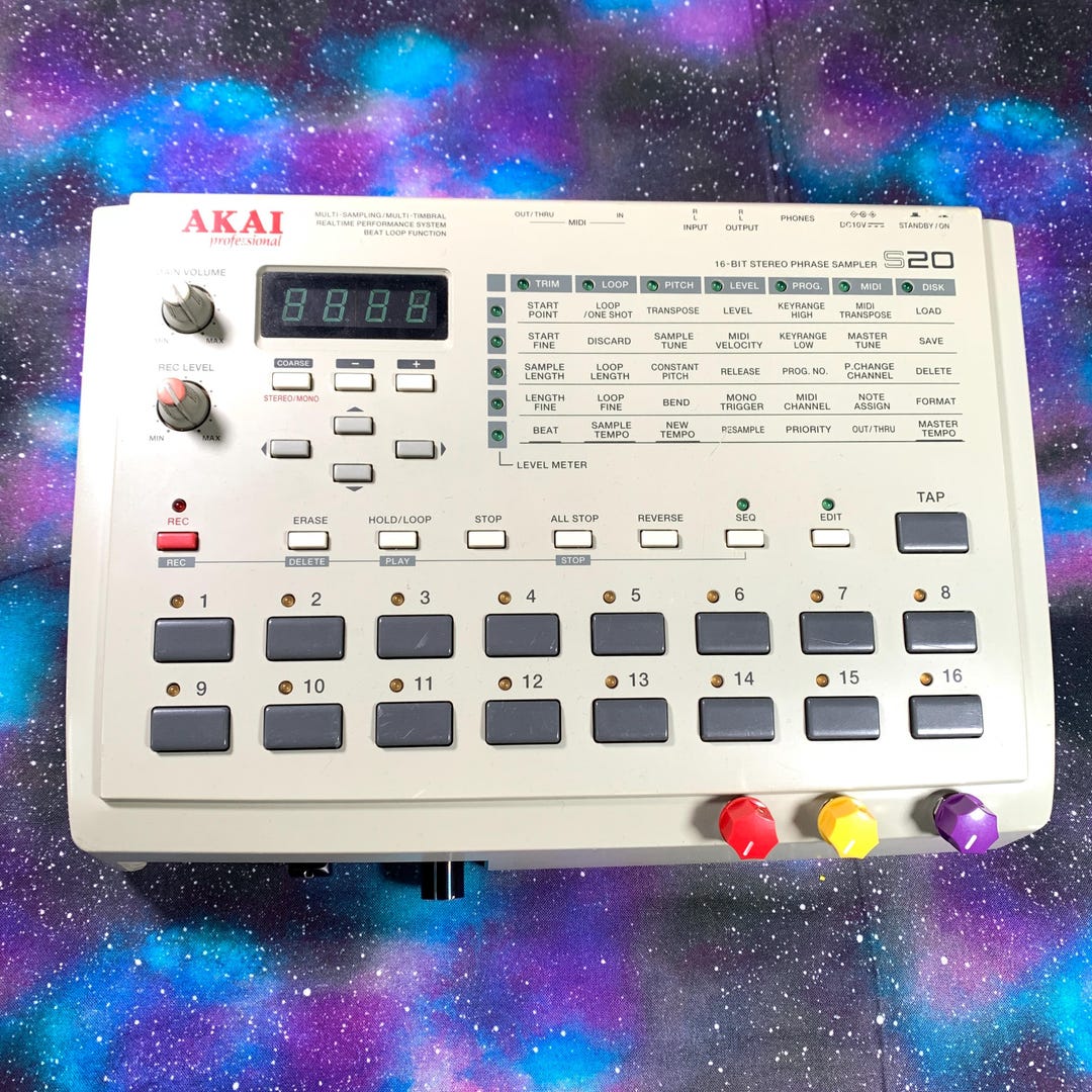 Modded AKAI S20 LOFI Vintage Sampler // 12BIT Converters Clock pitch ...