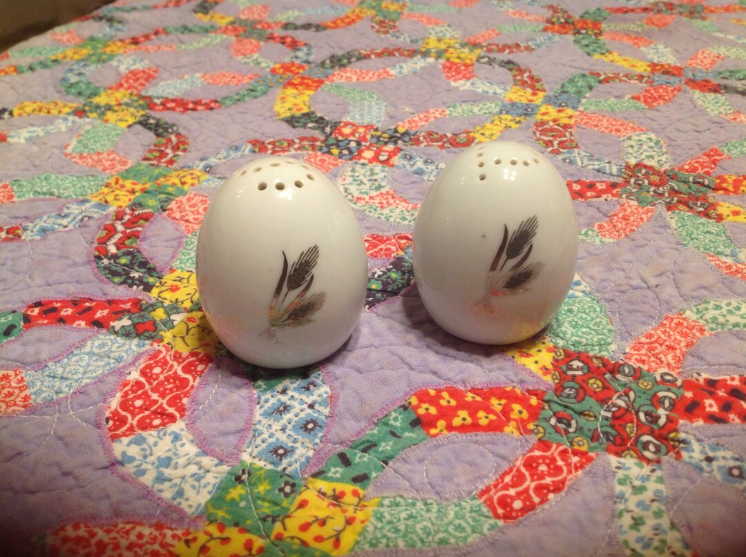 Vintage Ceramic Egg Shaped Salt and Pepper Shakers With Wheat Designs ...