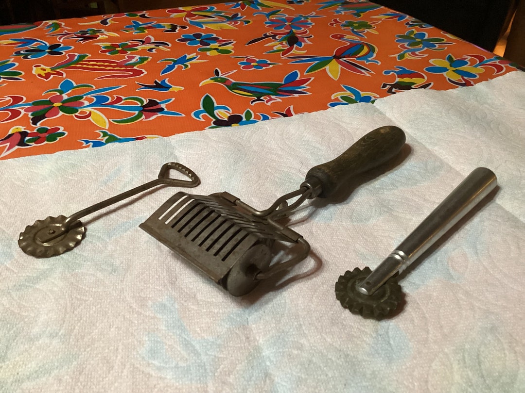 Vintage 3 Kitchen Tools- Pasta Cutters, Pastry Cutters, Pastry Wheel ...