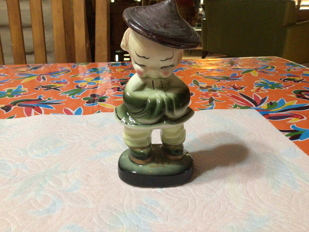 Vintage Hand Painted Bowing Asian Man With Folded Arms Ceramic Figurine ...
