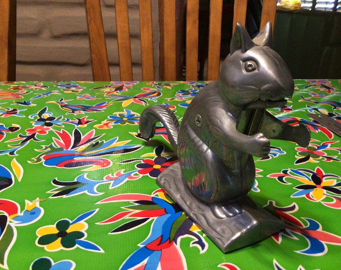 Vintage 5 Tall Cast Iron Nutcracker Squirrel. Has the Original Screw ...