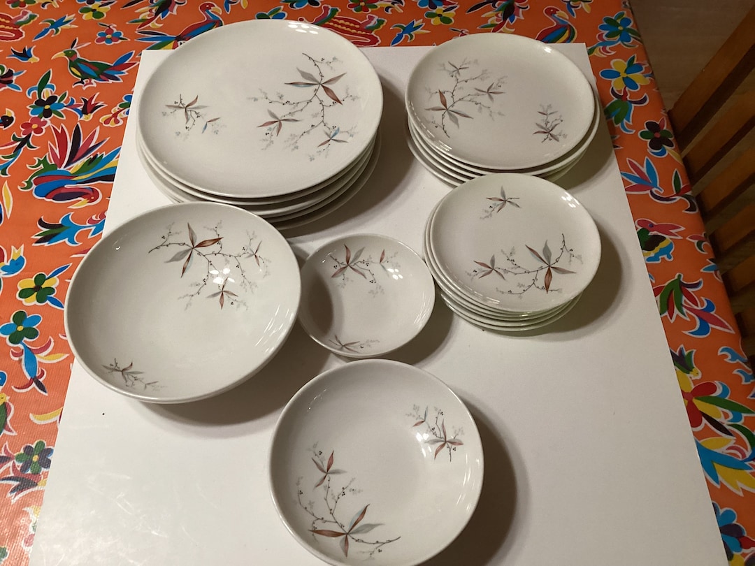 Vintage MCM Syracuse Carefree True China Finesse Dishes- Plates & Bowls ...