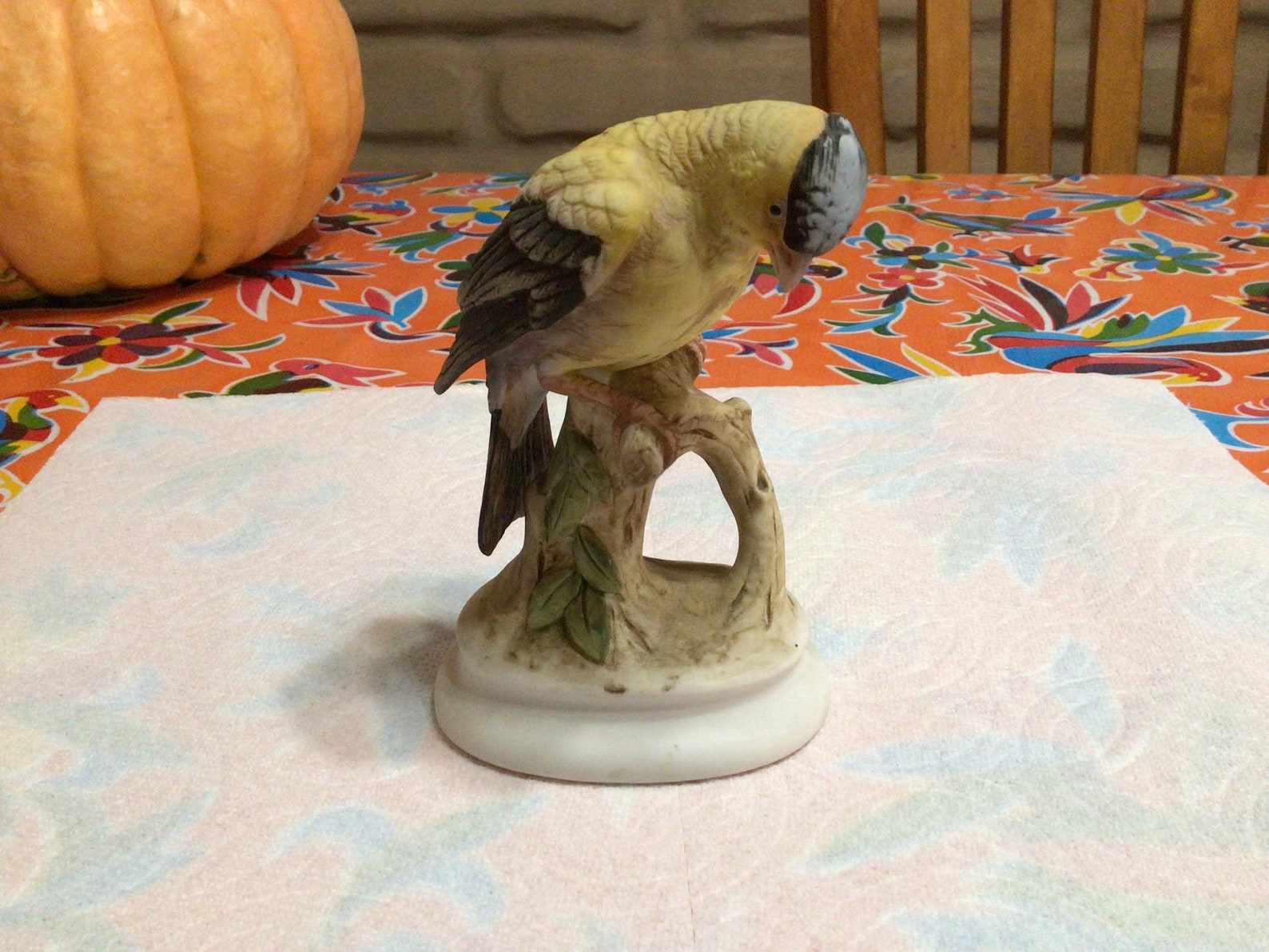 Vintage Lefton Ceramic Hand Painted Goldfinch on Pedestal Figurine (# ...