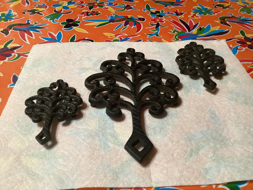 Vintage Set of 3 Cast Iron "family Tree" (tree of Life) Trivets - Etsy