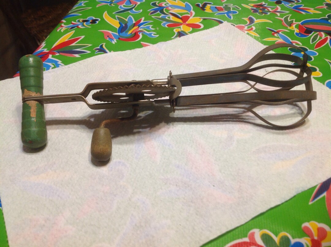 Vintage A & J Super Speed Drive Beater With Green Wooden Handles - USA ...