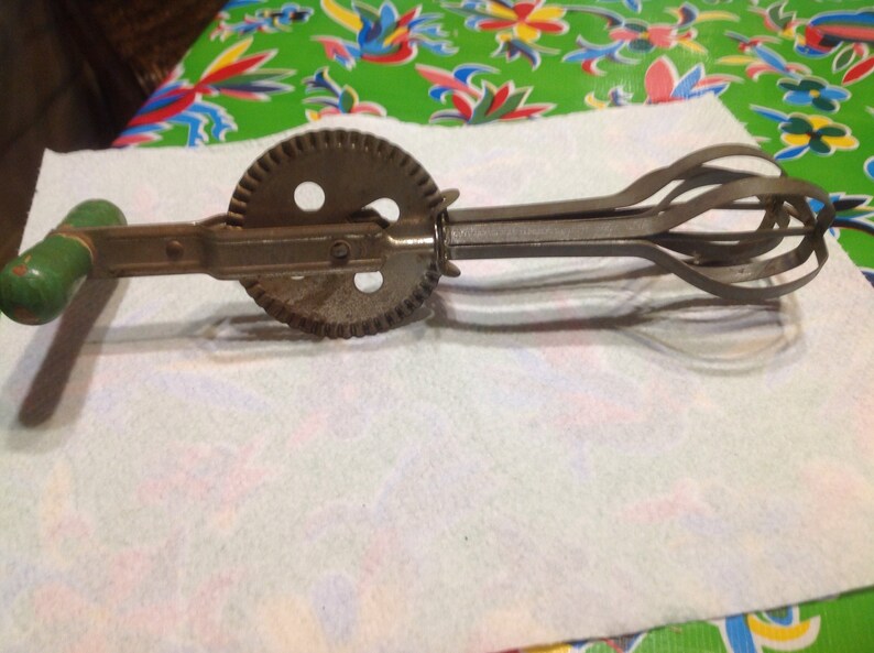 Vintage A & J Super Speed Drive Beater With Green Wooden Handles - USA ...