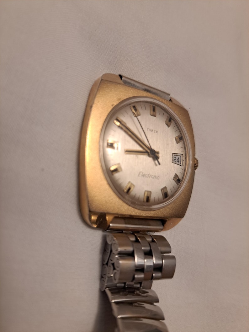 Vintage Timex Electronic Water Resistant Base Metal Bezel, Stainless ...