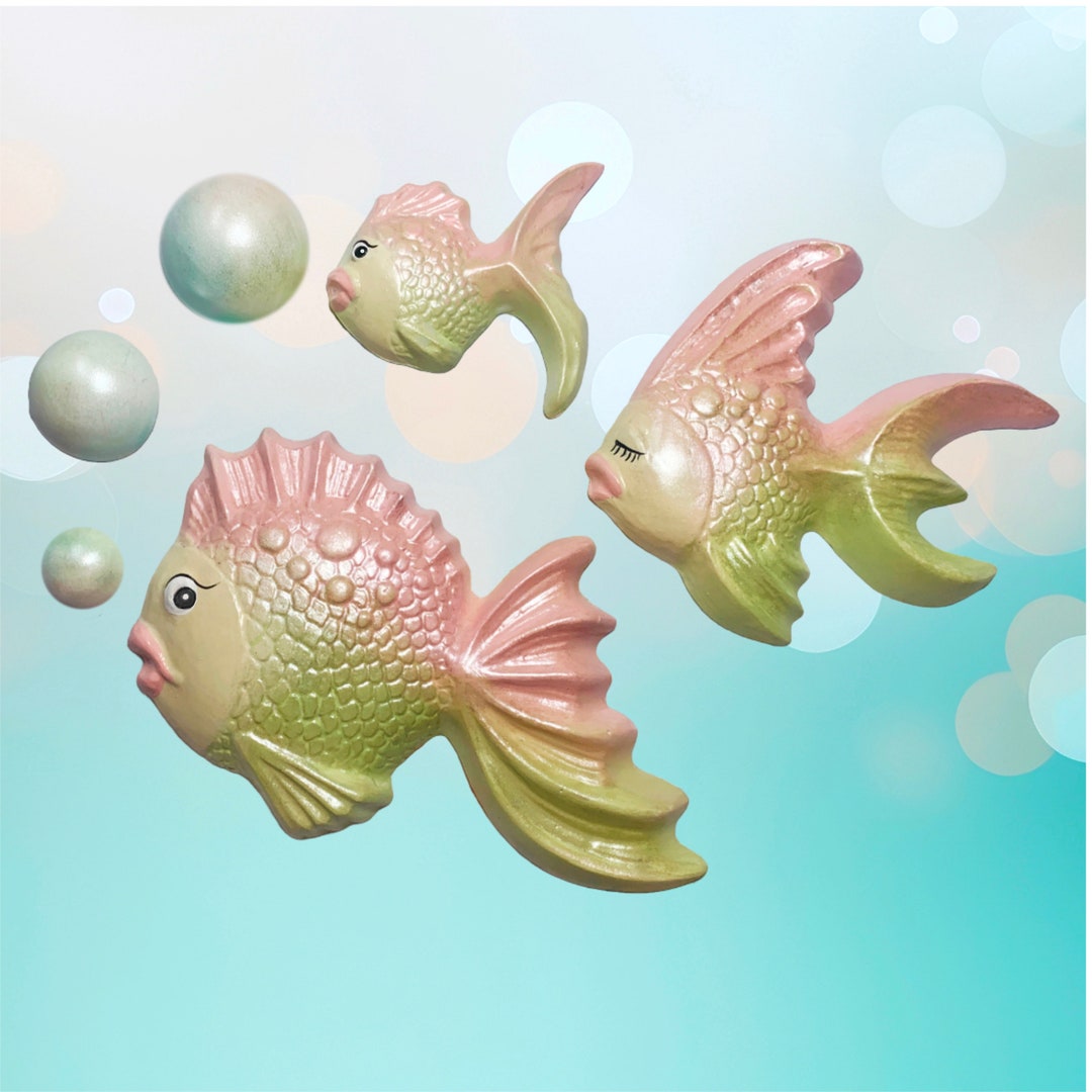 Chalkware Fish + Bubble Set - Retro Style Beach Decor - Etsy