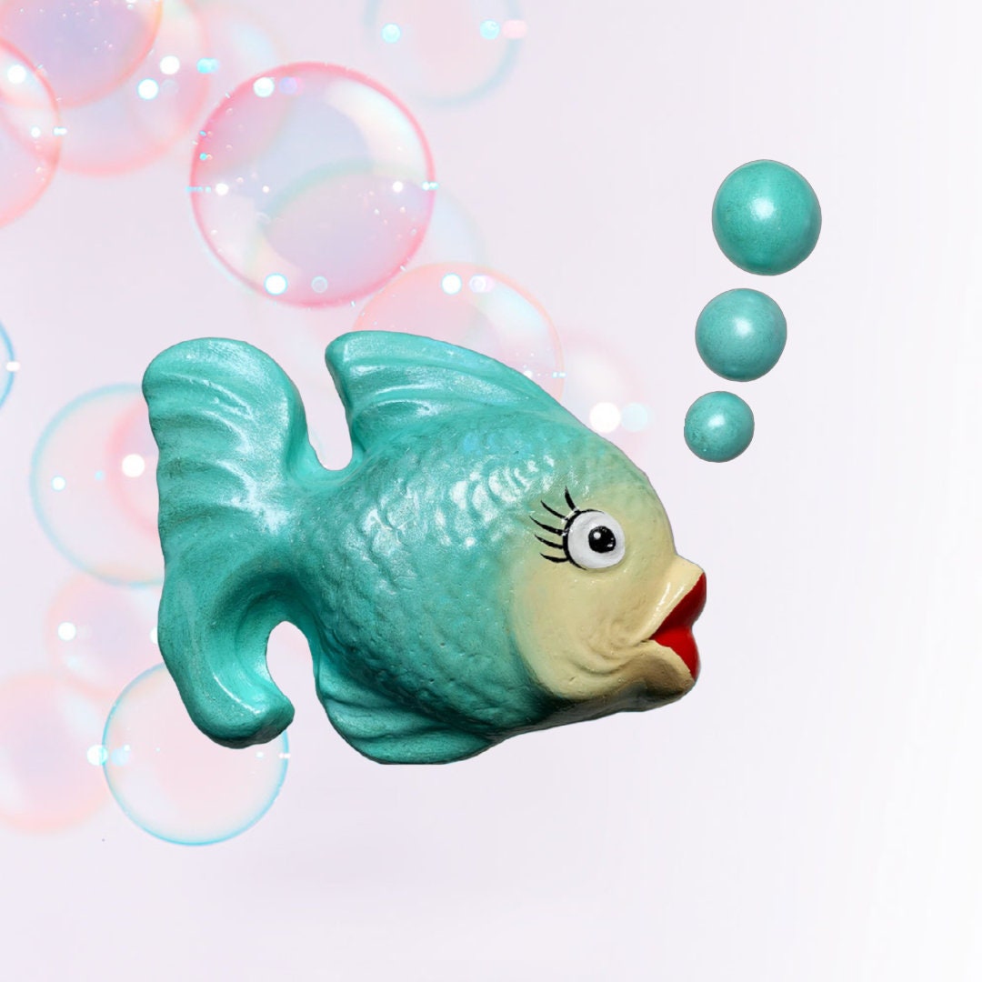 Chalkware Fish and Bubbles Retro Style Aqua Blue Rockabilly Bathroom ...