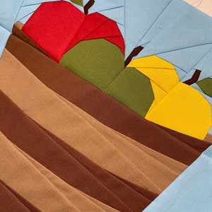 Fall Autumn Farm Fresh Basket of Apples Foundation Paper Piecing ...