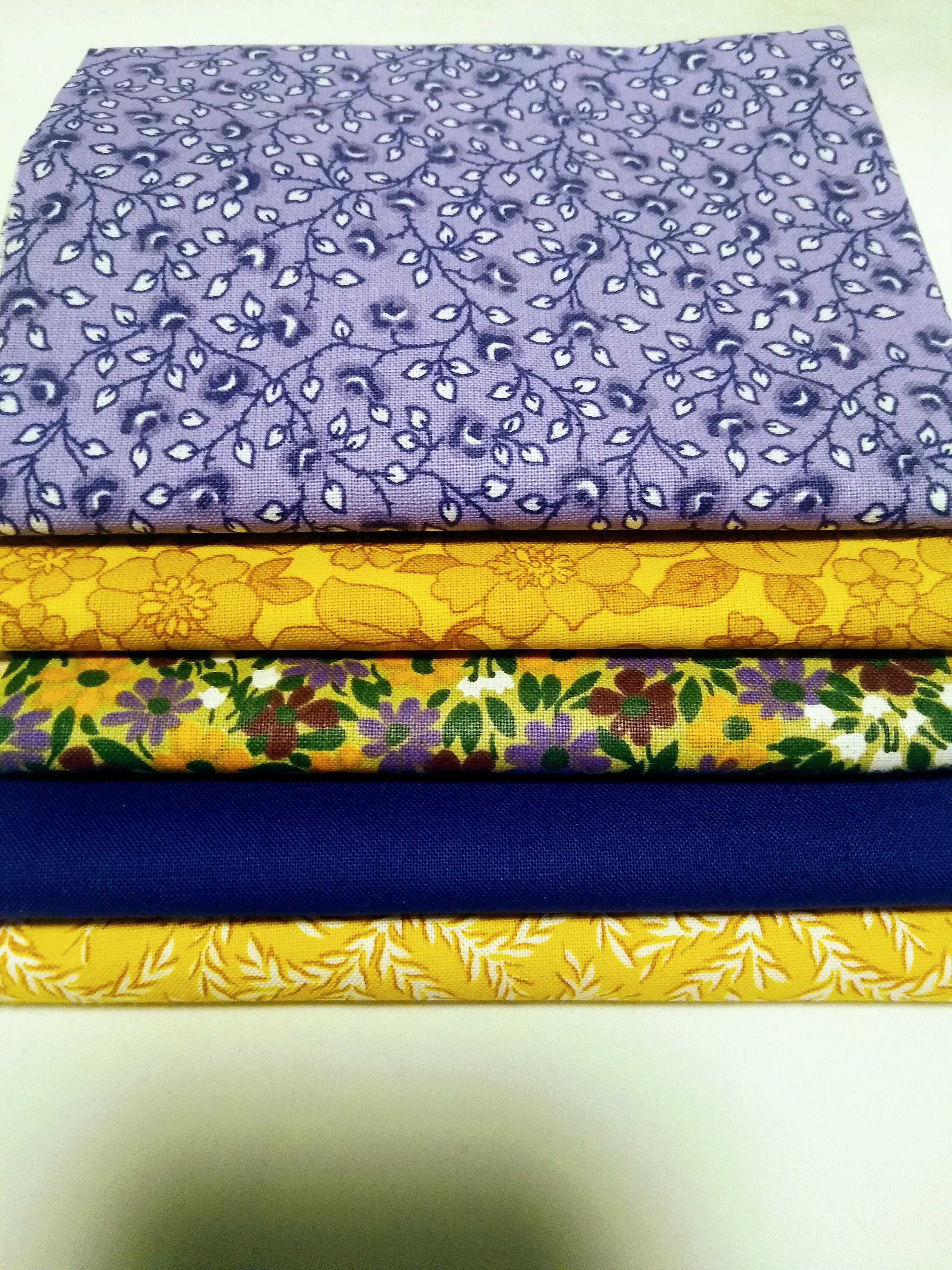 Our royal Crown Collection Fat Quarter Bundle Quality Fabric - Etsy