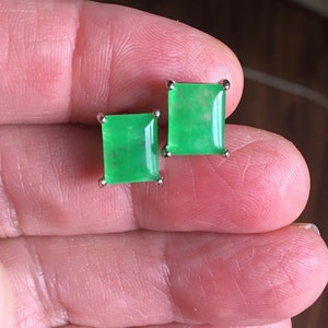 Beautiful Emerald Jade Jewelry Set Emerald Jade Necklace 20 Post Dangle ...