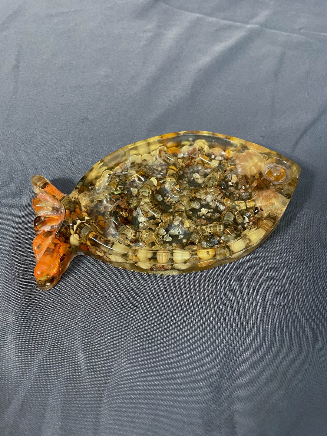 Vintage Fish Shaped Soap Dish Tray Acrylic Resin Shells Vomit Clock ...