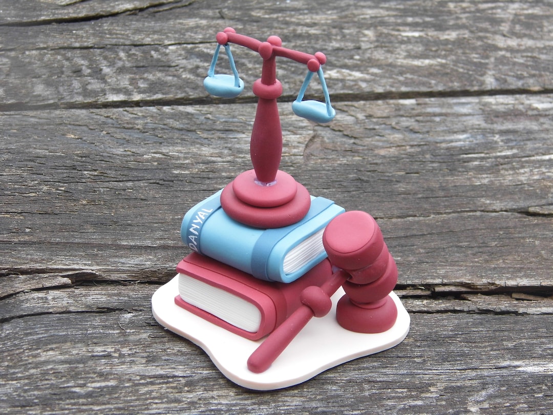 Law Scale Cake Topper, Graduation 2025 Gift, Lawyer Graduation 2025 ...