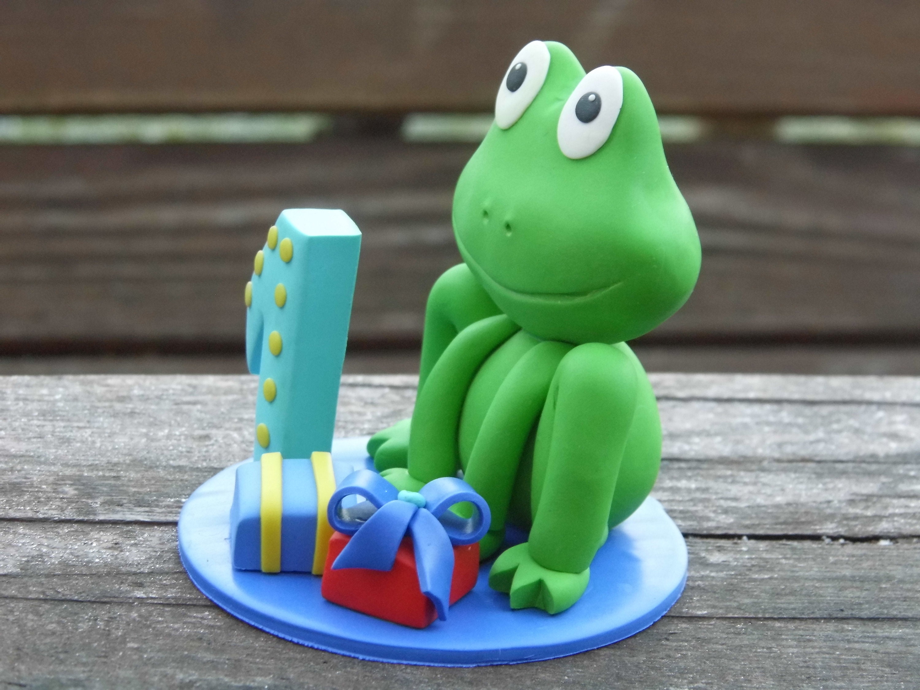 Frog cake topper Green frog Frog birthday decor Frog | Etsy