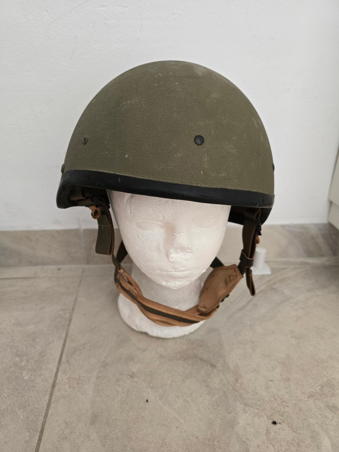 Genuine Original Israeli Army Helmet With Insignia Dated 2002 FREE ...