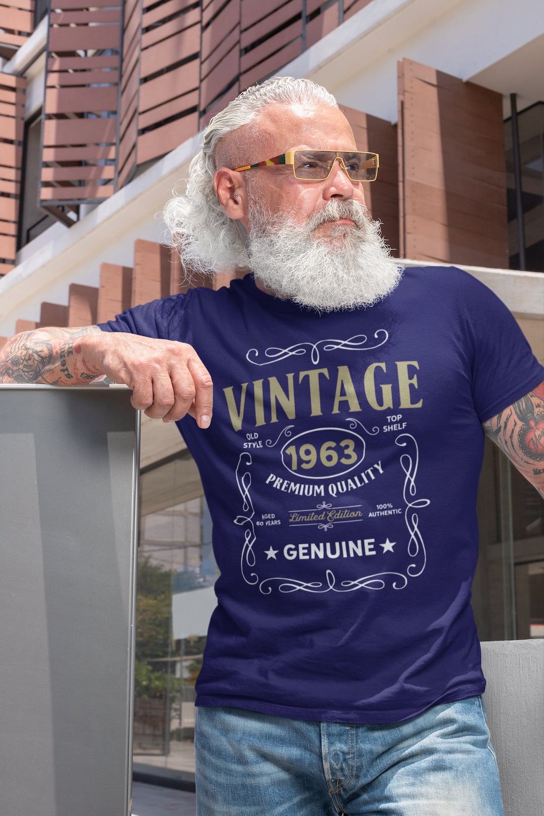 Men's Vintage 1963 60th Birthday T-shirt Classic Sixty Shirt Gift Idea ...