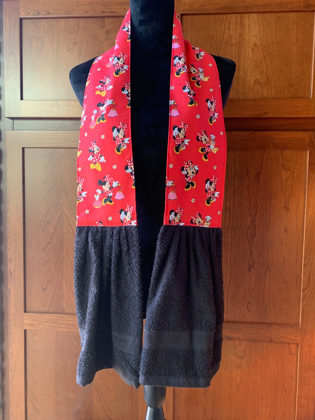 Minnie Mouse, Minnie Mouse Towel, Disney, Disneyland, Disney World ...