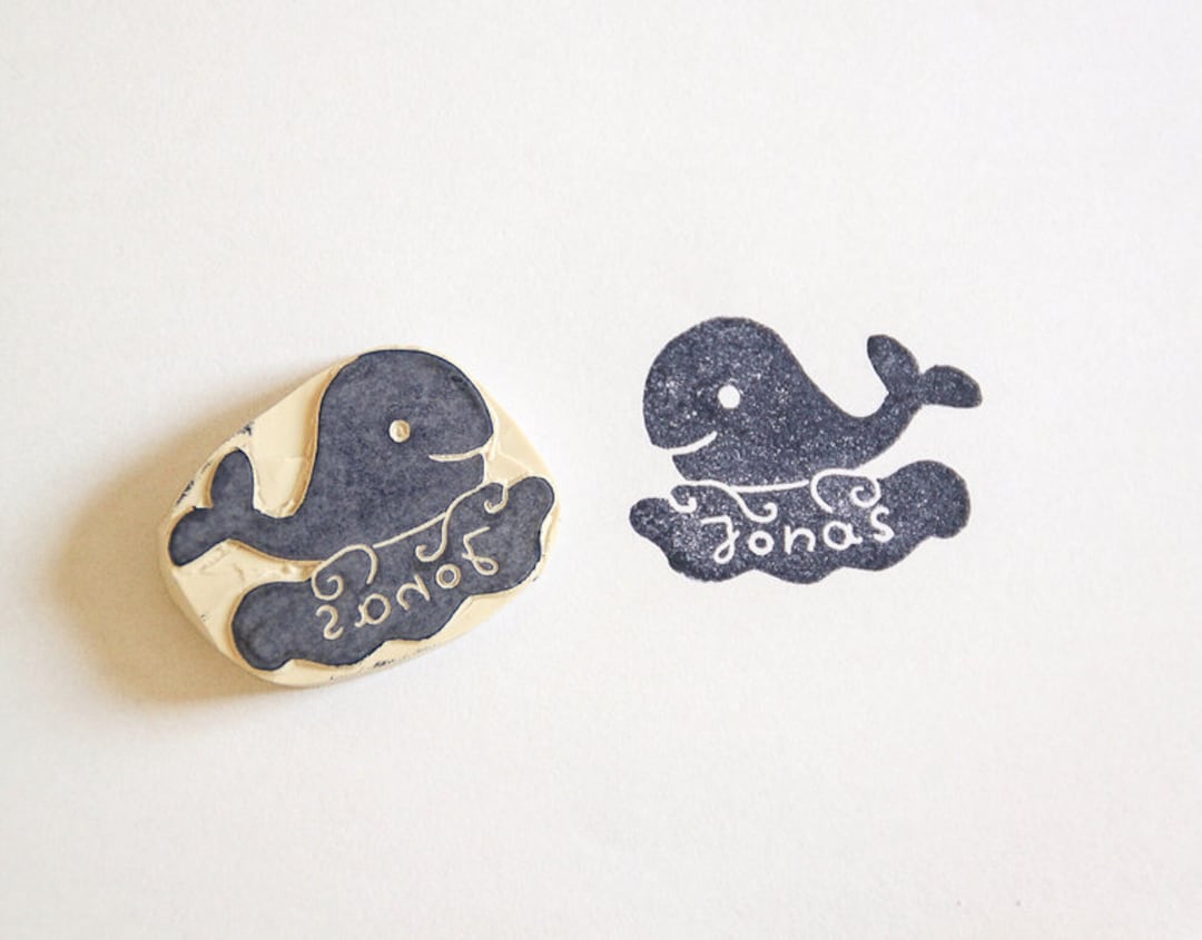 Namensstempel Wal handgeschnitzt personalisierbar - Etsy.de