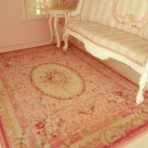 Miniature Rug for Dollhouse in Pale Green and Flowers | Etsy