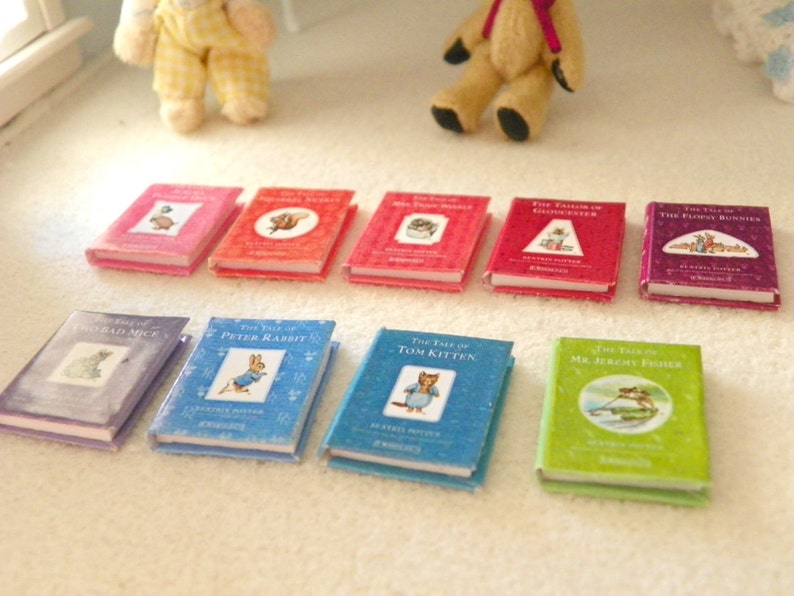 Colección de libros en miniatura a escala 1/12 - Etsy España