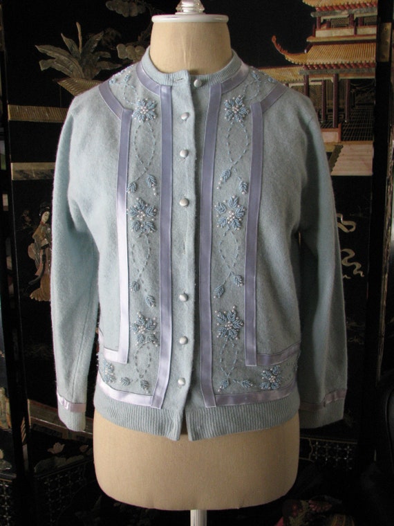 1950s cardigan - Vintage Pin-up Cardigan - Beaded - F… - Gem