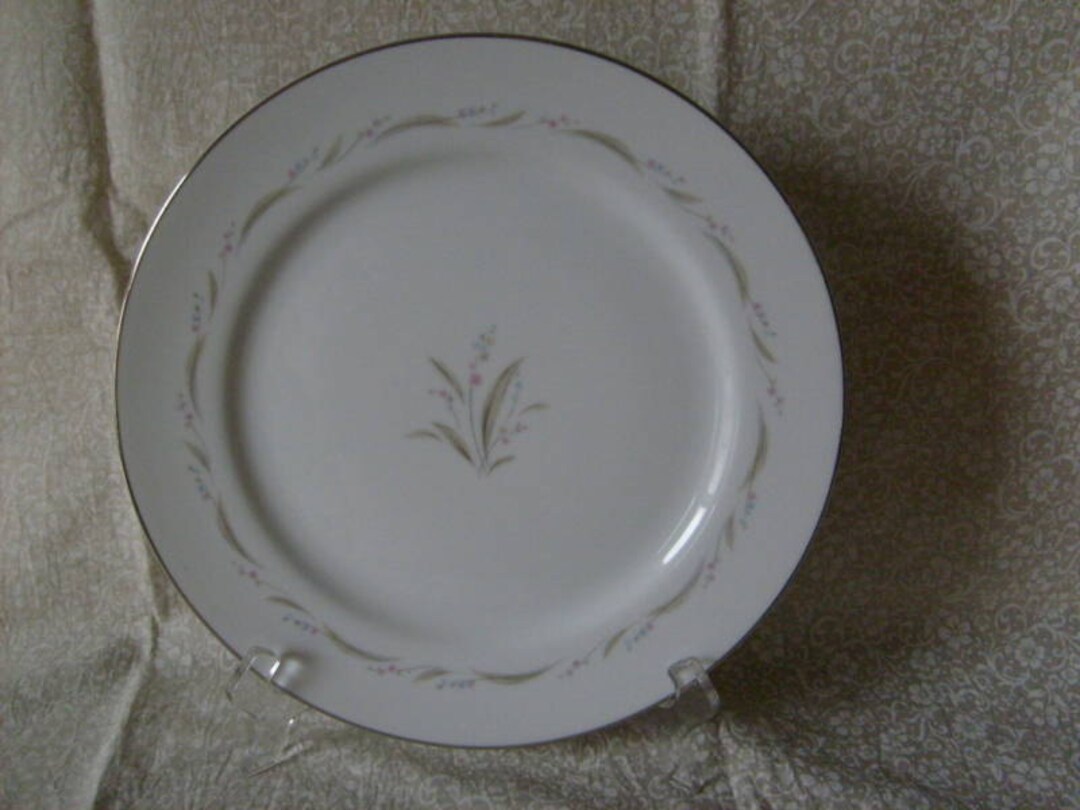 Mikasa Coronet China, 8249 Dinner Plate - Etsy